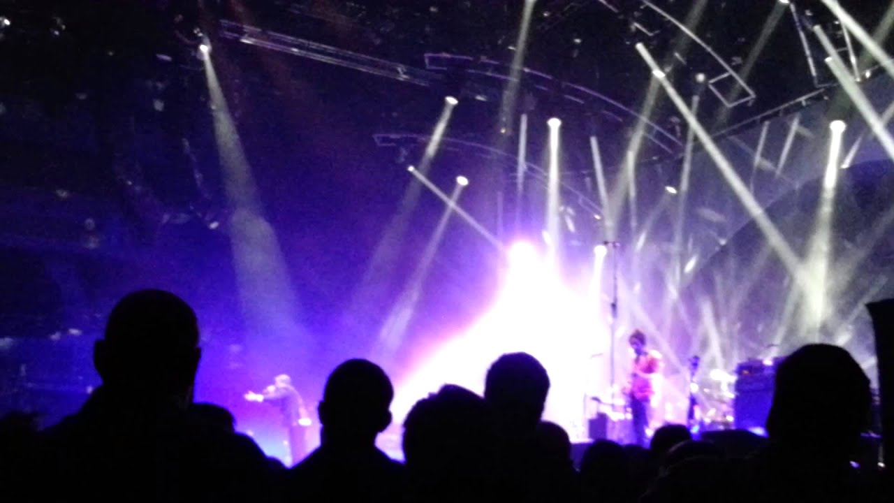 Elbow- Mirrorball live Liverpool Echo - YouTube
