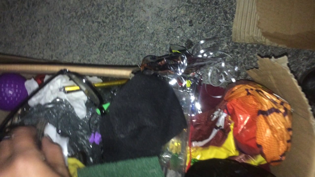 DUMPSTER DIVING - We found a new dumpster - YouTube