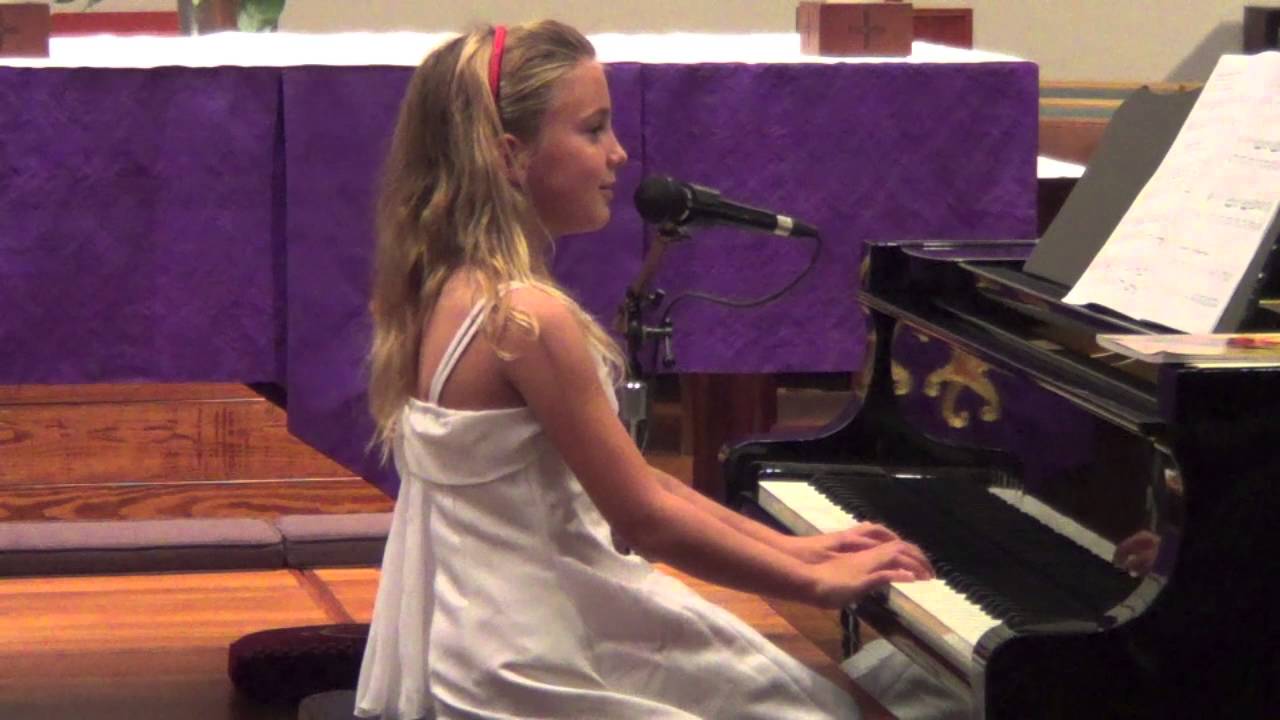 Ellie Knoll Christmas Day Secrets - YouTube