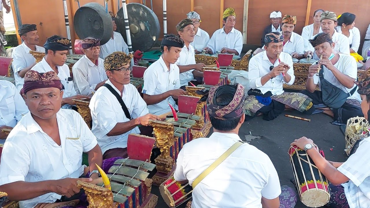 ANGKLUNG BUKIT KARANGASEM - Pelebon Ida Pedanda Gede Made Gianyar ...
