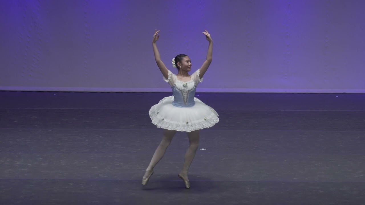 Gold Award - Valenie Woo - World Ballet Grand Prix SG Online 2022 - YouTube