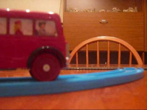 bertie's chase - YouTube