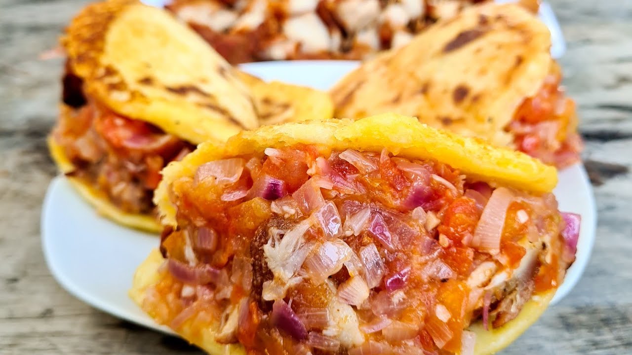 Arepa Colombiana Rellena