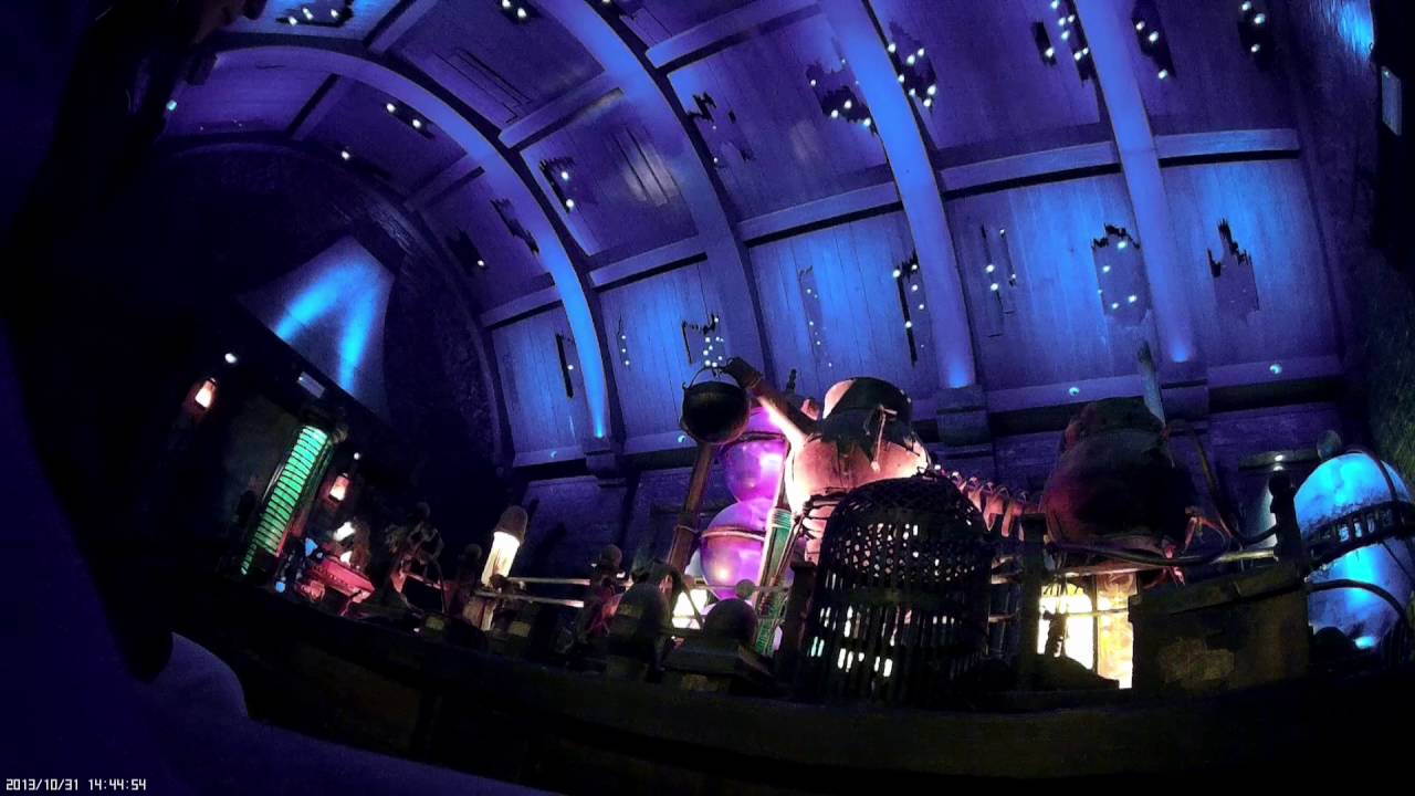 Merlins Magic Castle - Walibi Holland - OnRide + Pre Show - Full Ride ...