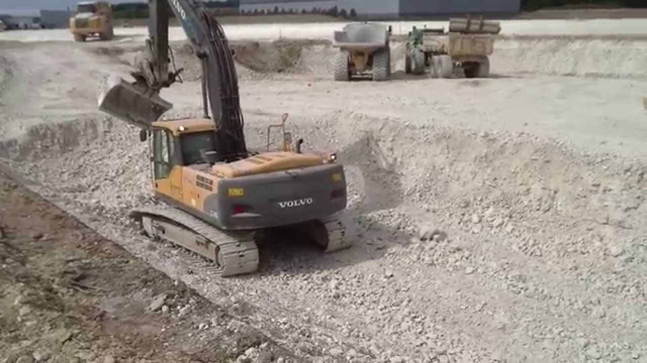 volvo EC240C 1 - YouTube