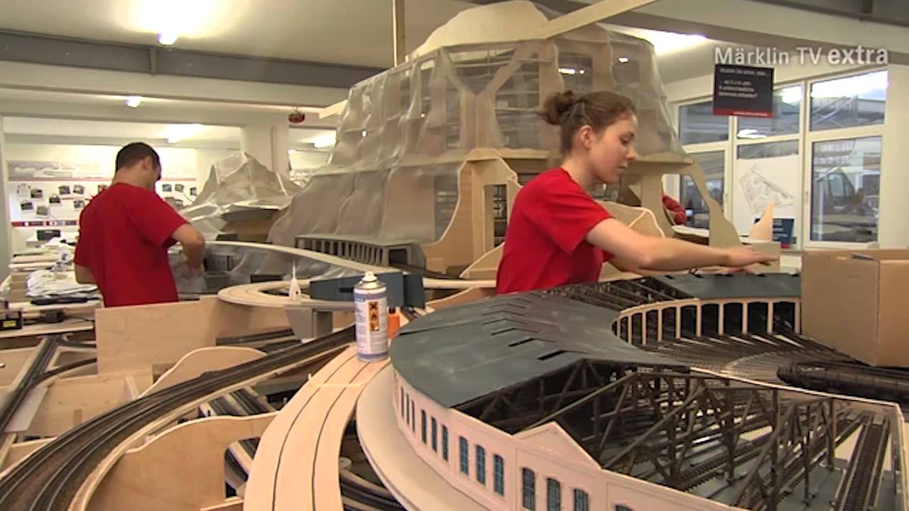 The Building & Contruction of a Massive Märklin Dream Layout - YouTube