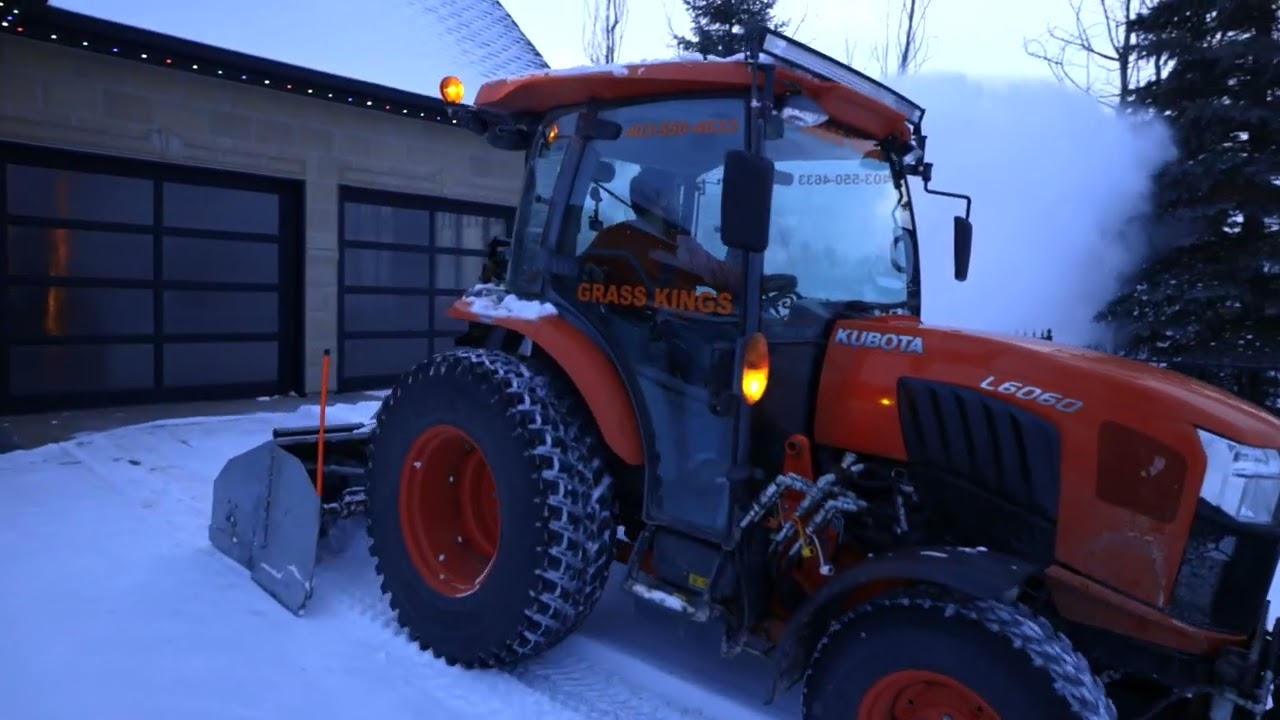 L6060 Kubota w/82" Inverted Snow Blower - YouTube