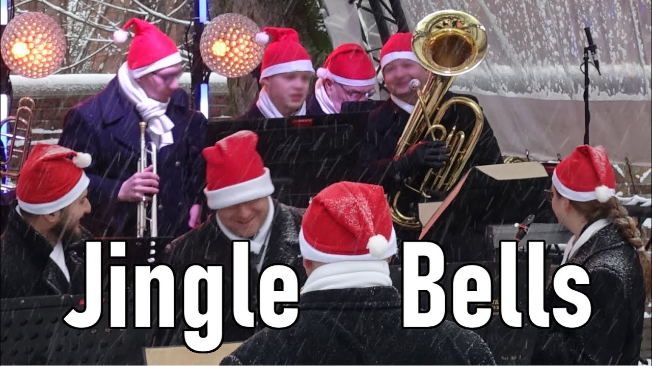 Jingle Bells - mining brass band at Christmas market in Nikiszowiec ...