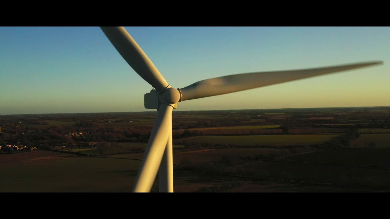 Wind turbines fly by ! - YouTube