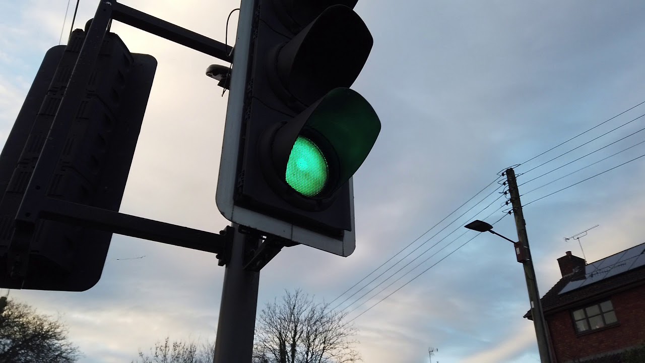 A puffin crossing with 4 Siemens Led traffic lights in Crediton in ...