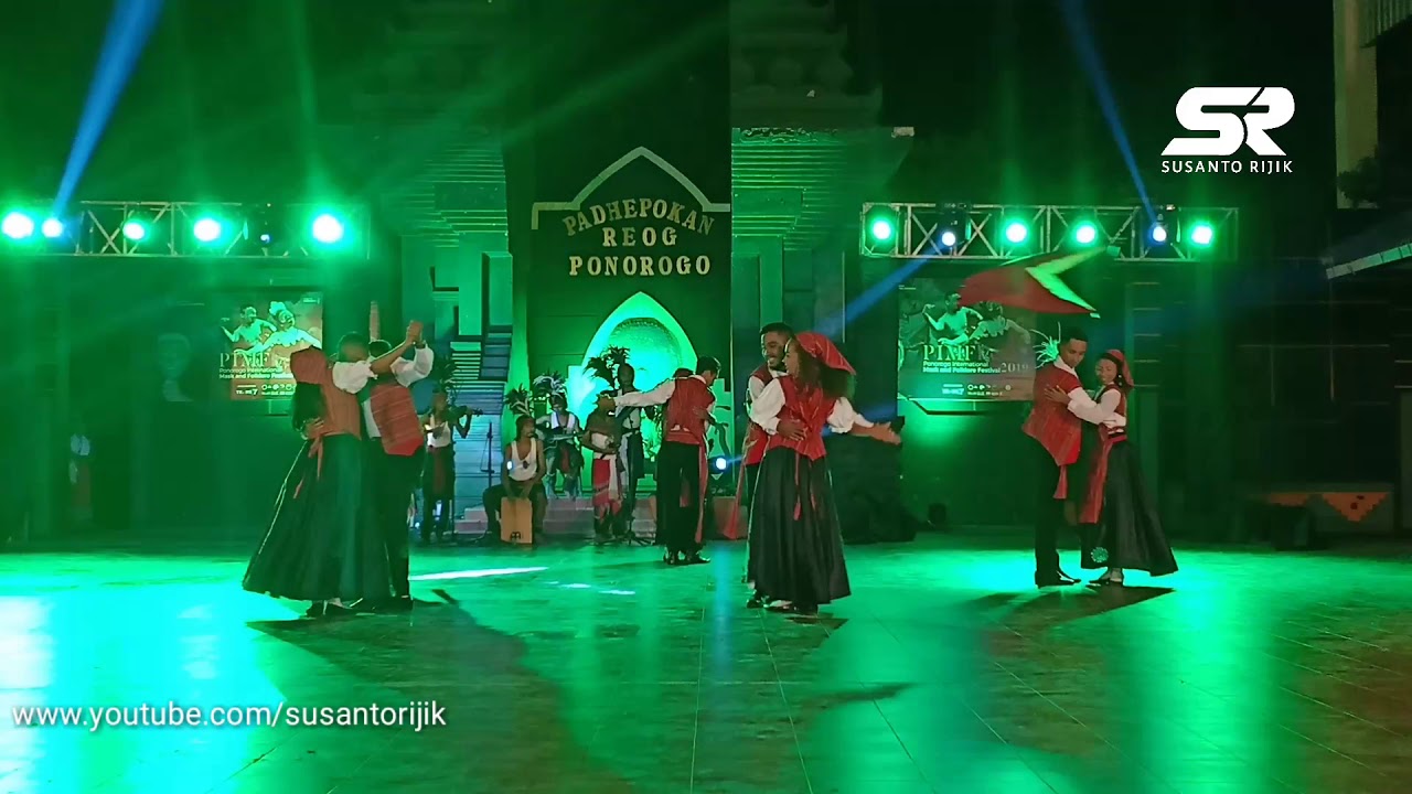 Penampilan Timor Leste dalam Mask and Folklore festival - YouTube
