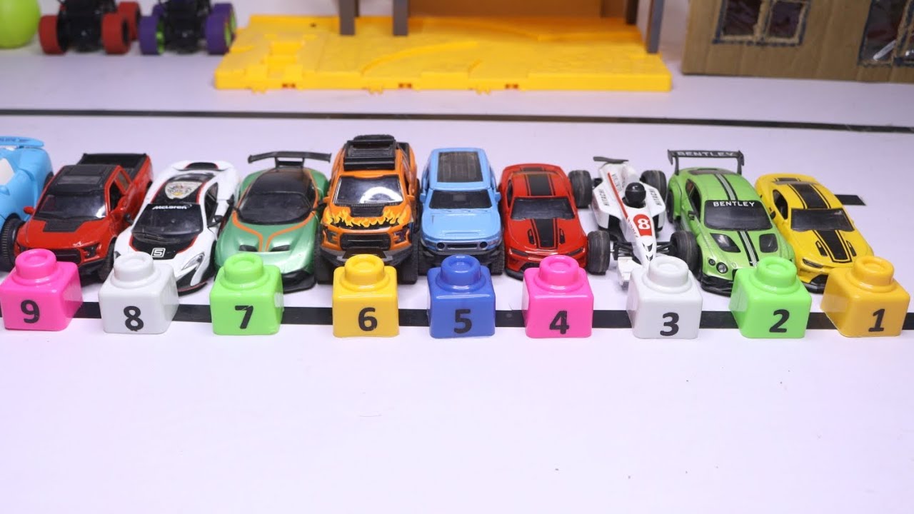 Diecast small Cars Collection Racing on Track | Hot Wheels Toys cars ...