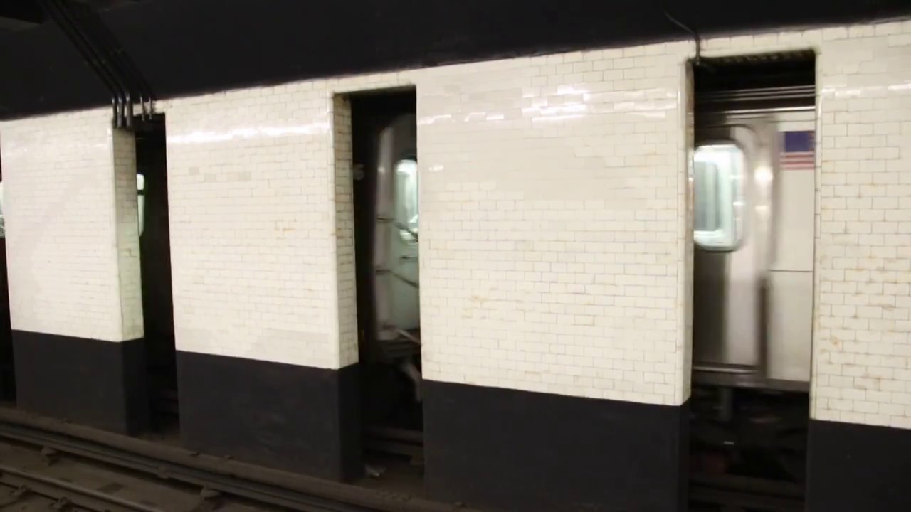 MTA NYC Subway N train passing 9th St/4th Ave - YouTube