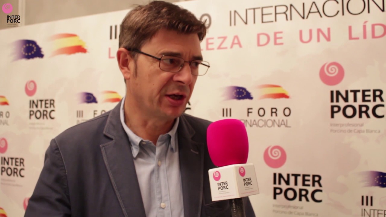 Román Santalla en el III Foro Porcino Internacional - YouTube