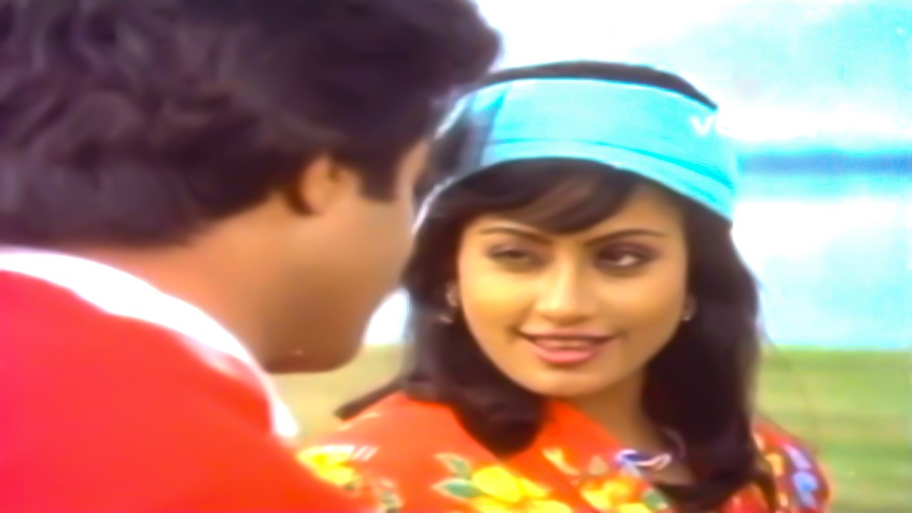 Adigindi Isthe Video Song | Bhale Donga Movie | Balakrishna ...