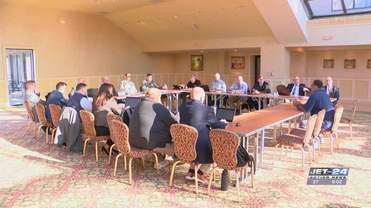 Farrell school reps call for response to 'severe, extreme racial issues ...