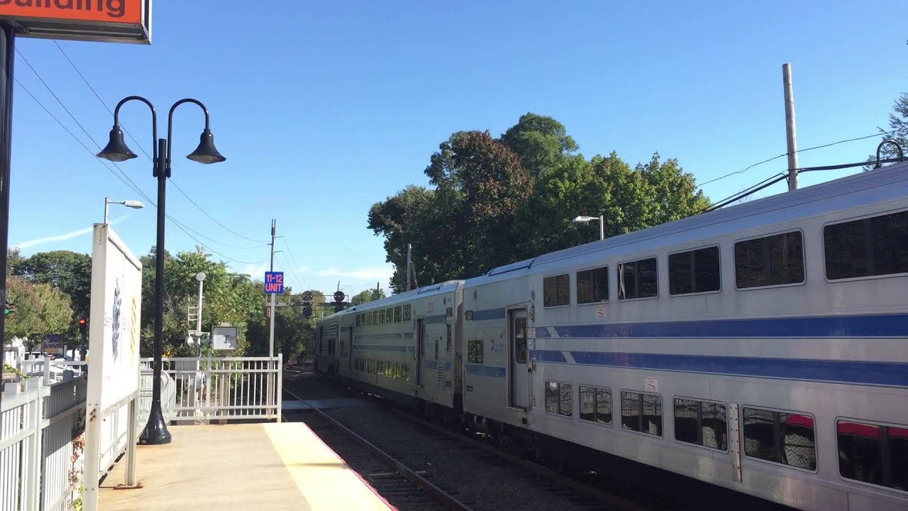 LIRR train #621 arrives at Stony Brook - YouTube