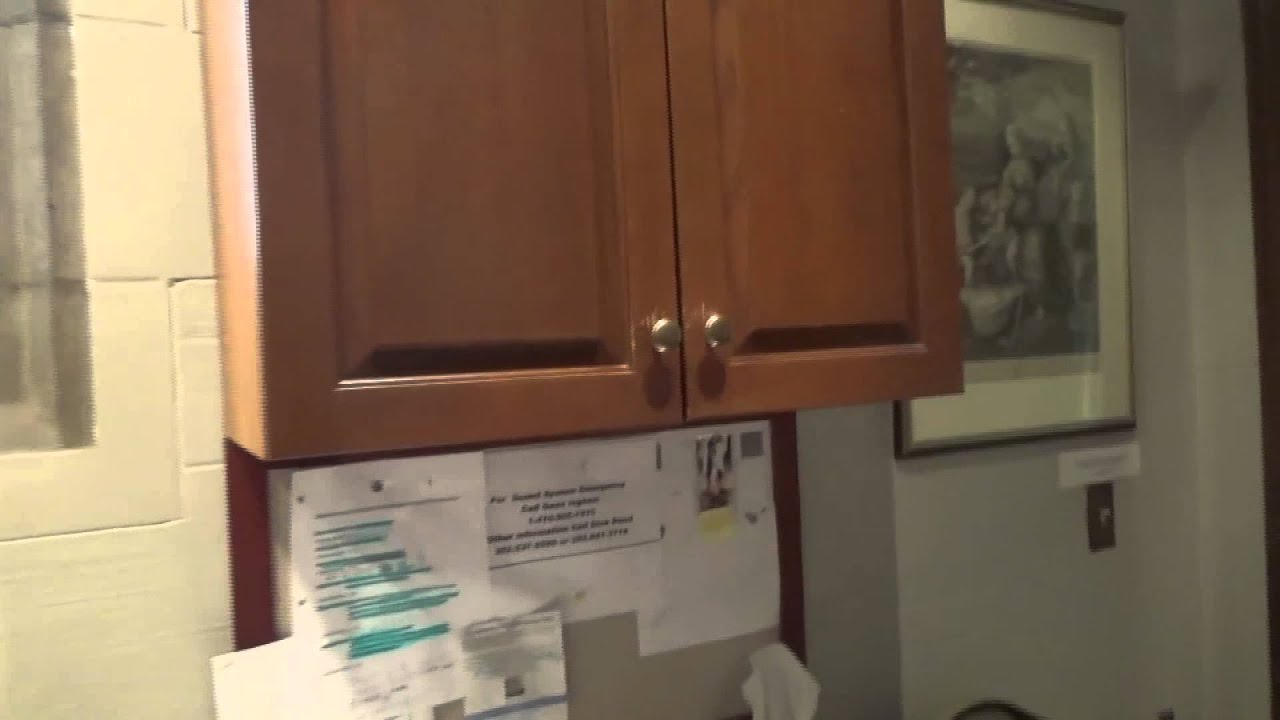 Mass Set Up: Cruets, Chalices and Hosts for Communion - YouTube