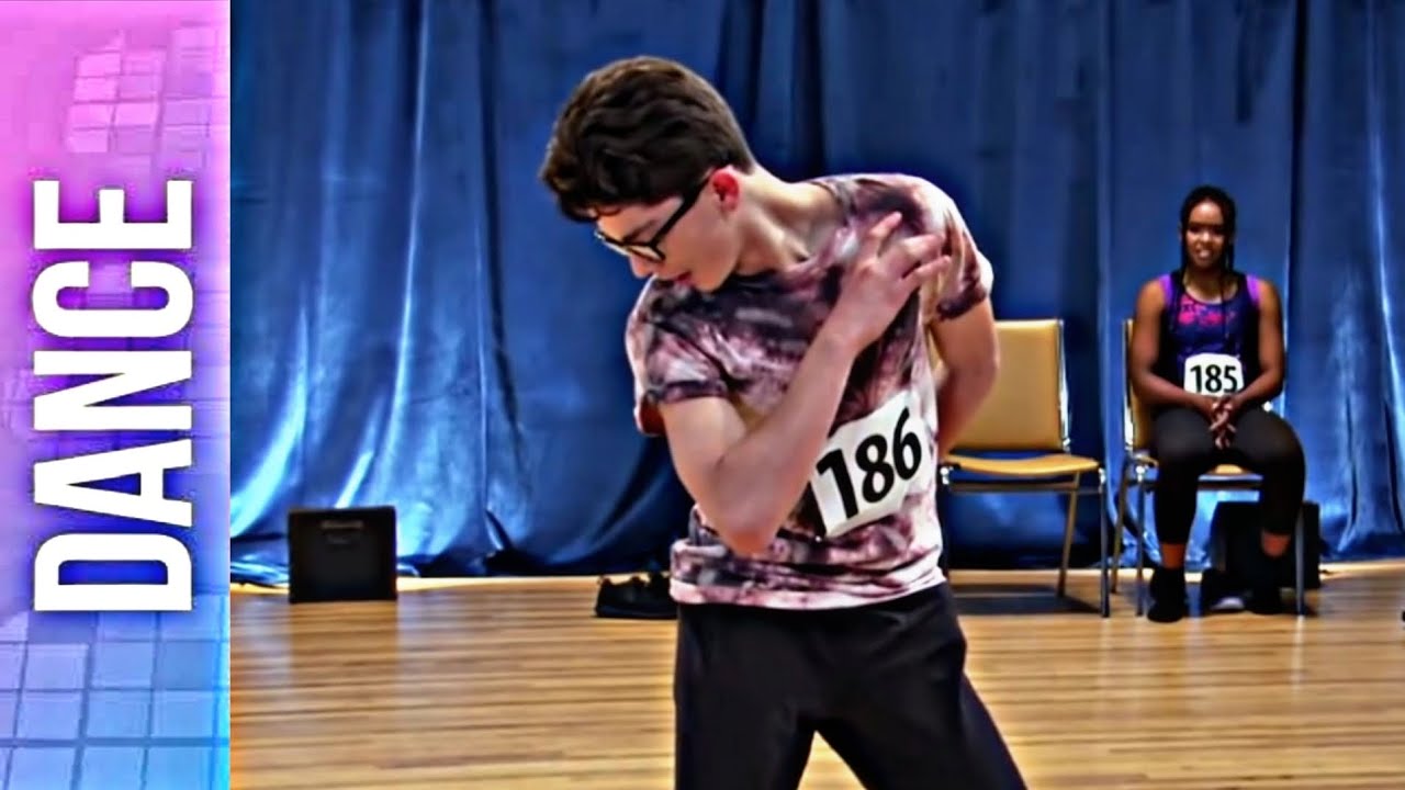 The Next Step - Extended Dance Ozzy Solo "Right Here Right Now" - YouTube