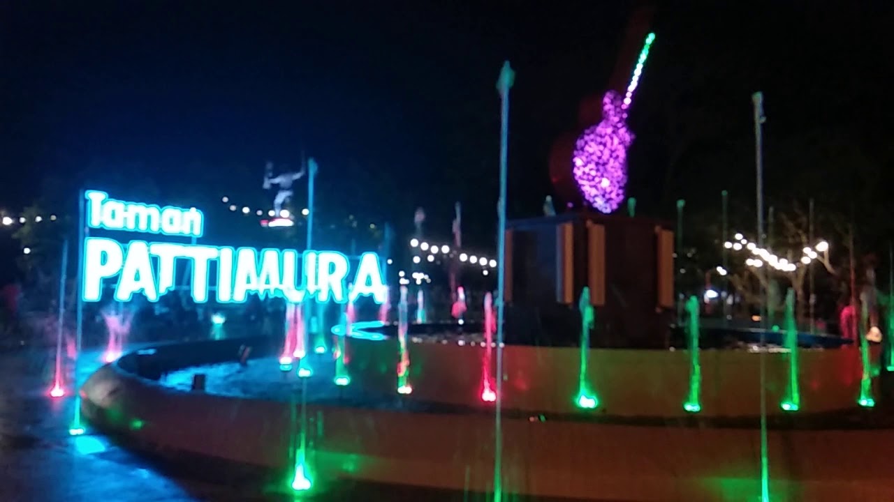 Pesona Taman Pattimura Ambon - YouTube