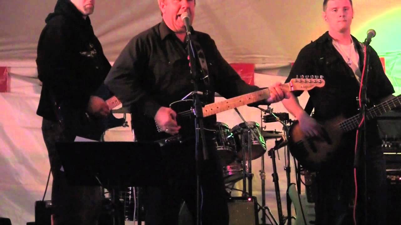 Short On Cash Band, Keeping the Sound Alive - YouTube