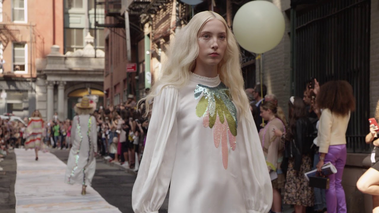 Bringing Rugs To The Runway: Ruggable's NYFW Debut | Ruggable - YouTube