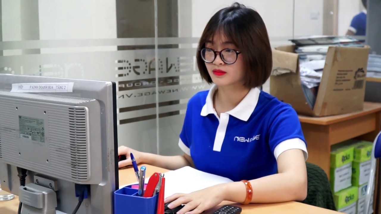 TVC Doanh nghiệp 2018 - Newage Distribution - YouTube