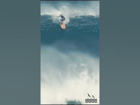Close out wave's pound a XXXL Waimea Bay - YouTube