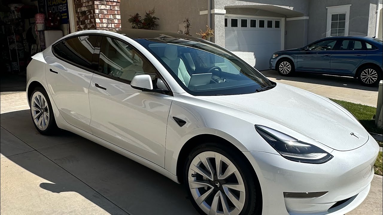 Tesla 2023 Model 3, 4 Month review . - YouTube