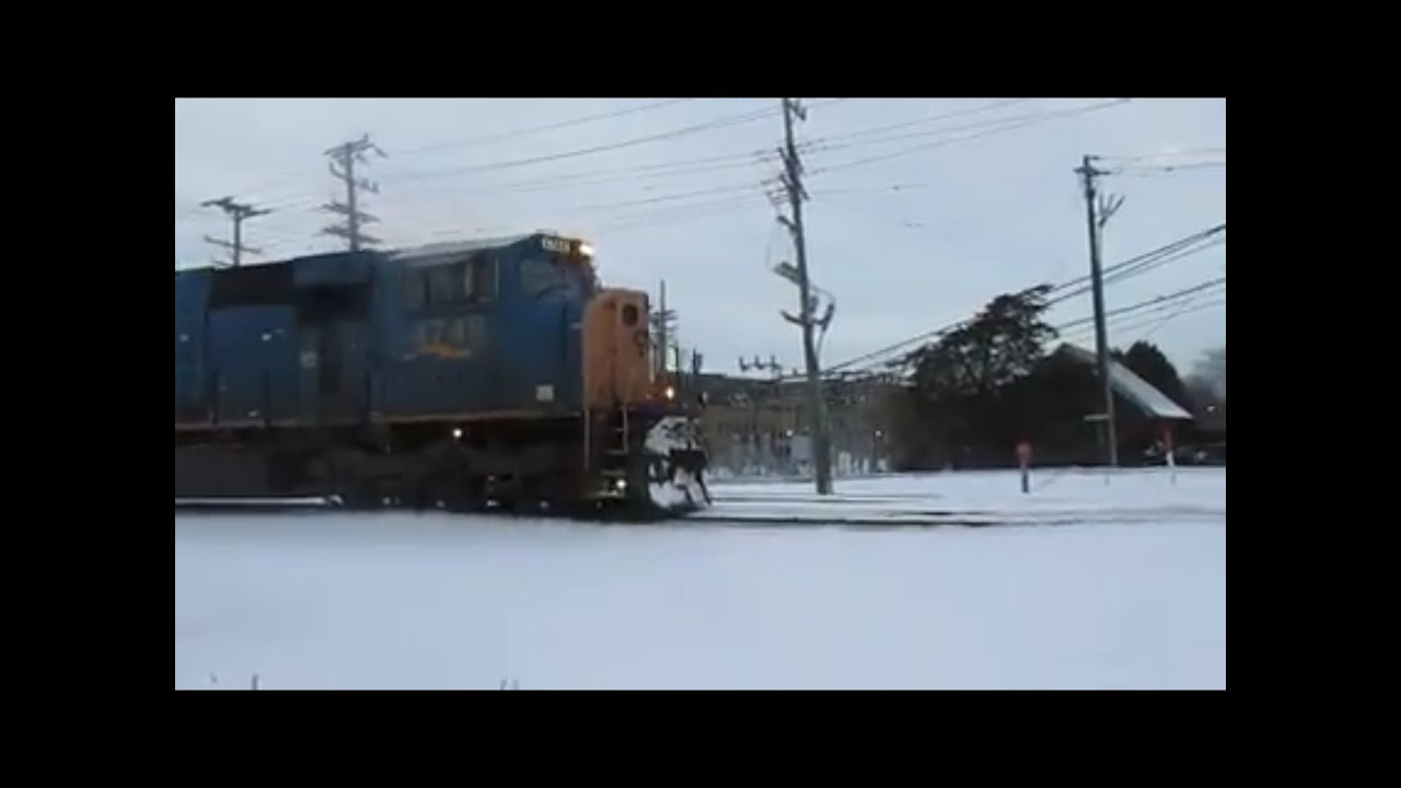 Railfanning - CSX 4748 Freight Train in Plymouth, MI - YouTube
