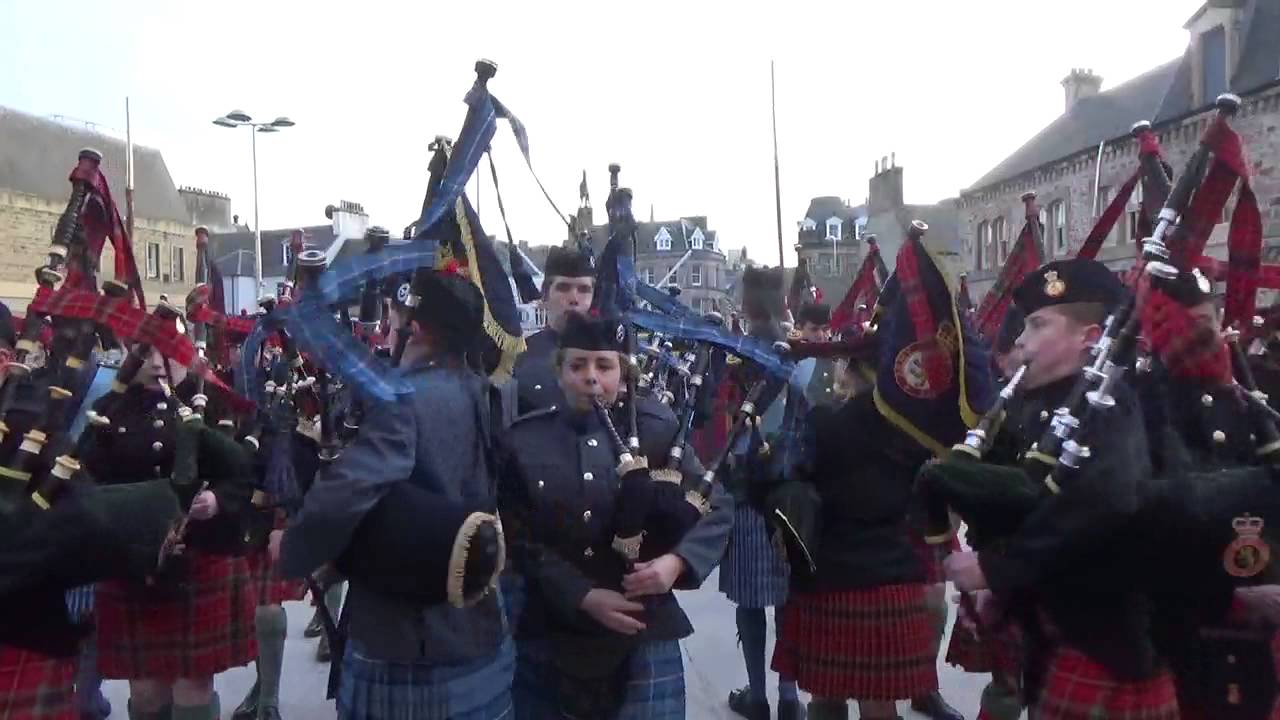Army Cadets - Beating Retreat, Inverness 2015 - 2 of 8 - YouTube