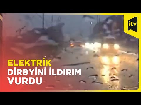 İldırımın elektrik dirəyini vurma anı belə görüntüləndi | YAPONİYA