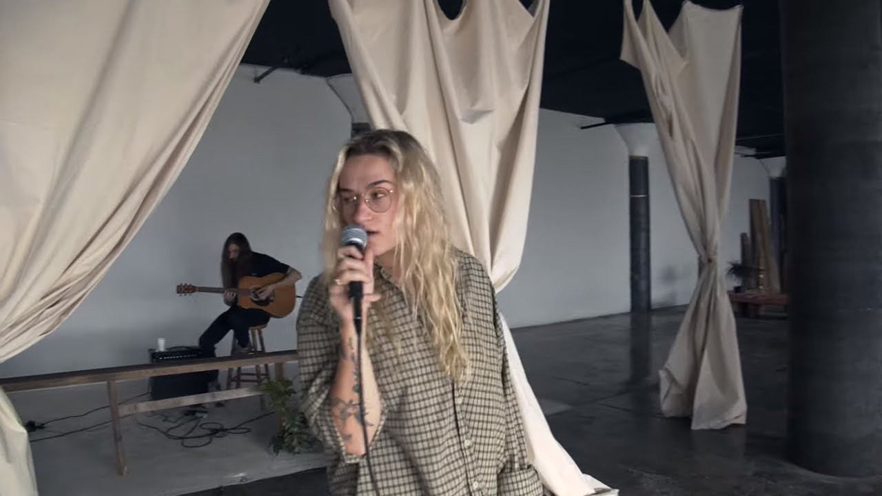 Cassidy King - Wasted (Acoustic) - YouTube