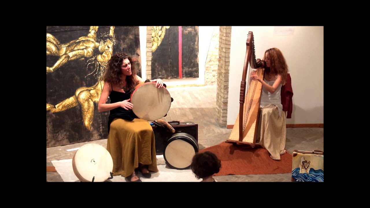Alarc'h - το κοκκινο φουστανι (to kokkino foustani) @ Rocca di ...
