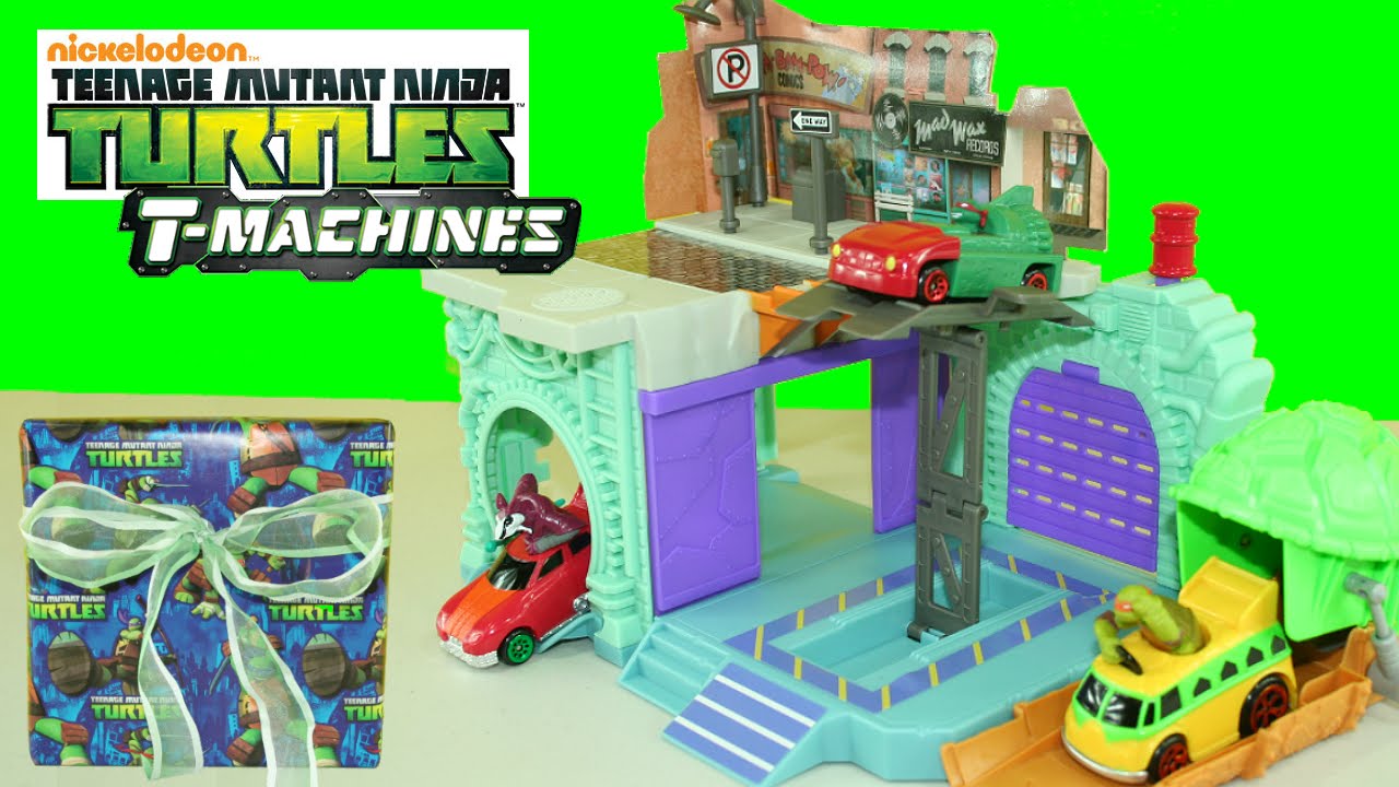 Ninja Turtles T-Machines Garage and Lair with Raph in his T-Rawket ...