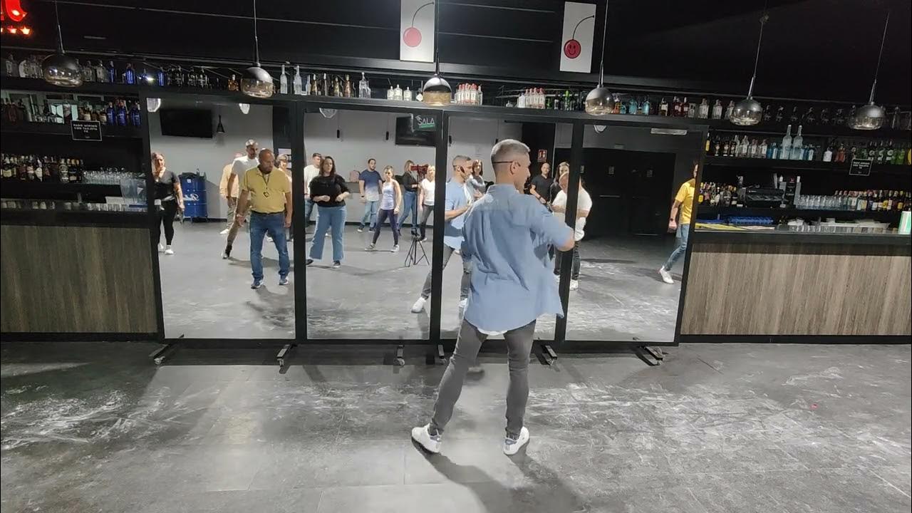 PASO MADRID - VALDEMORO BAILA SALSA Y BACHATA - YouTube