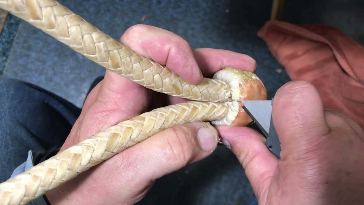 Making a buildup for the heel knot on a bosal Part 3. - YouTube