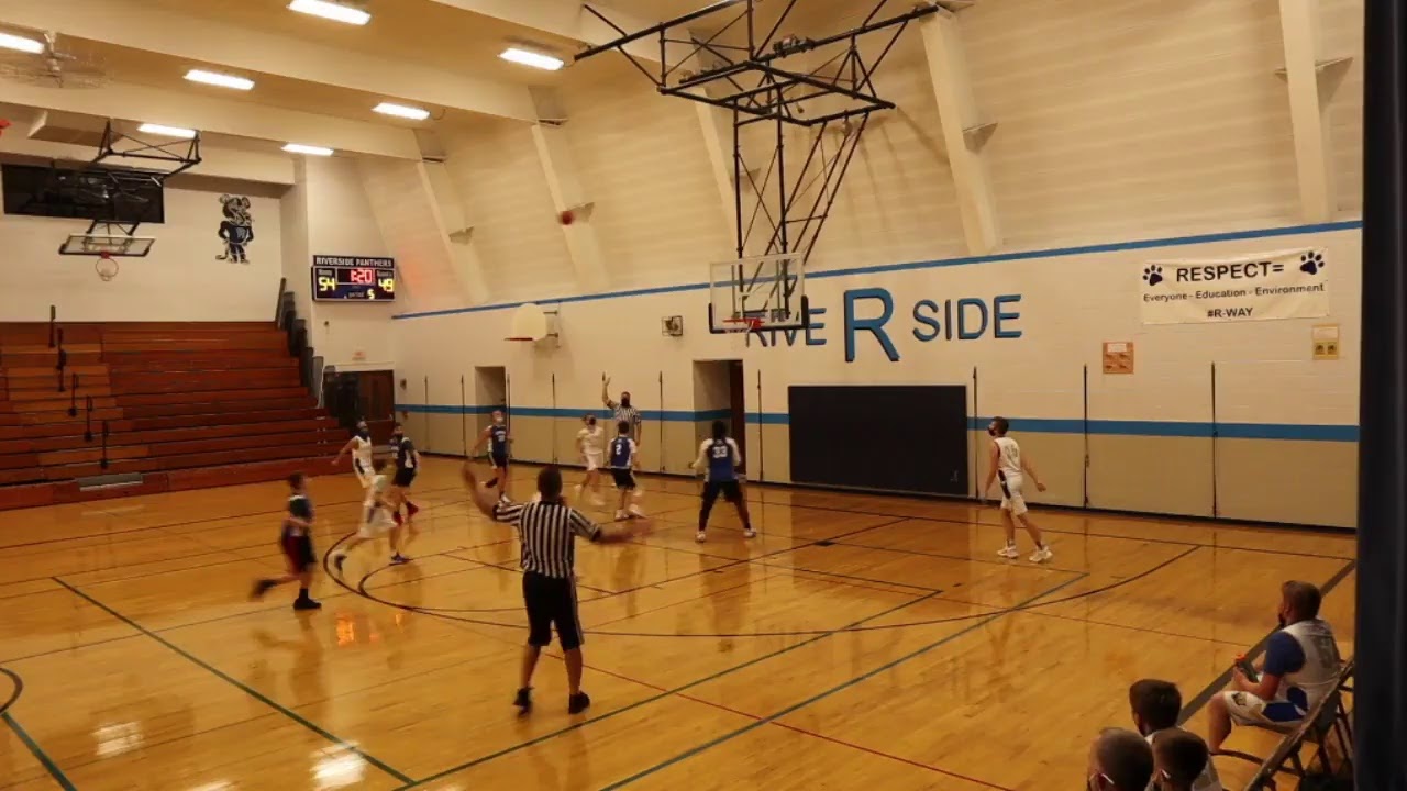 RMS Boys Basketball vs Lake Mills (7th) - YouTube