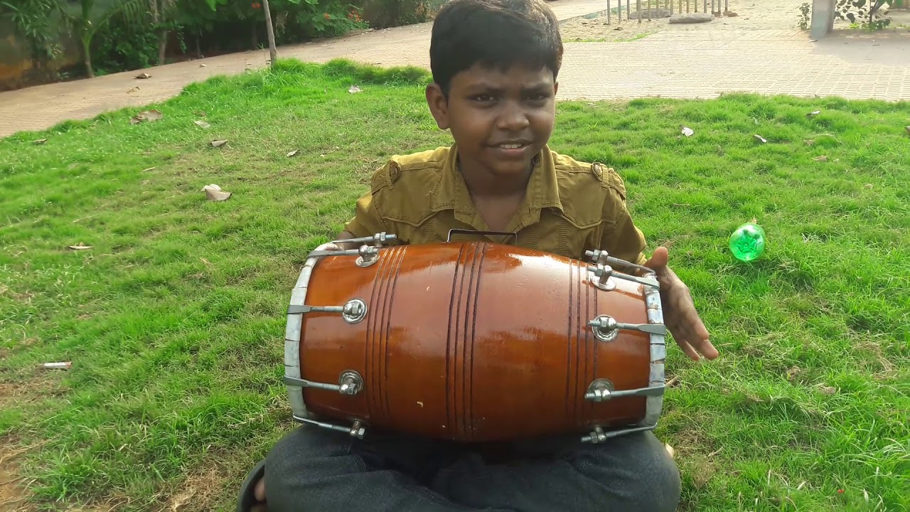 Dolak krishna playing video🎵🎵🎵 - YouTube