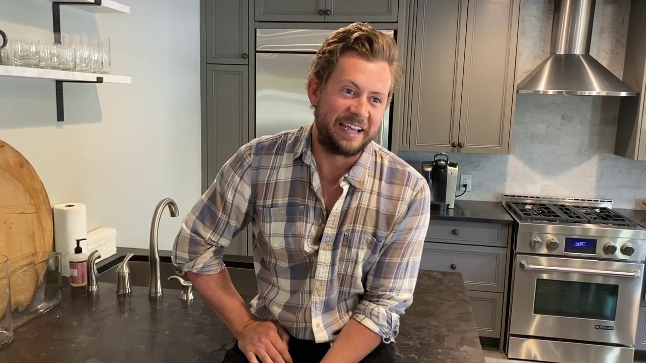 #5Questions | Megan Tobin and Dave Kemner - YouTube