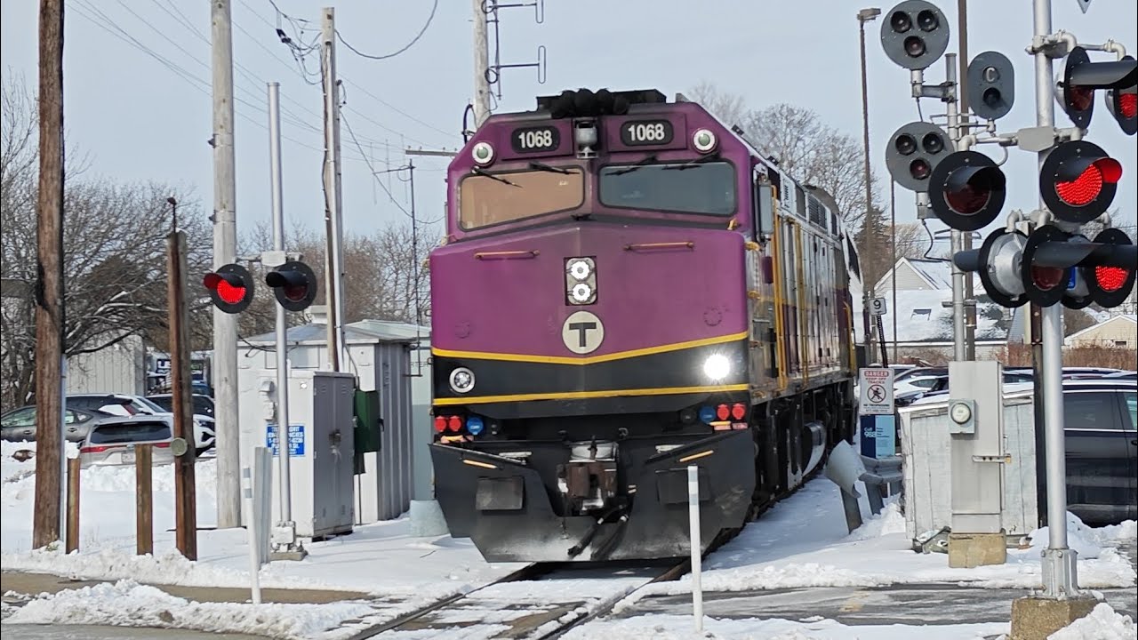 MBTA F40PH-3C #1068 crossing at Porter Street. - YouTube