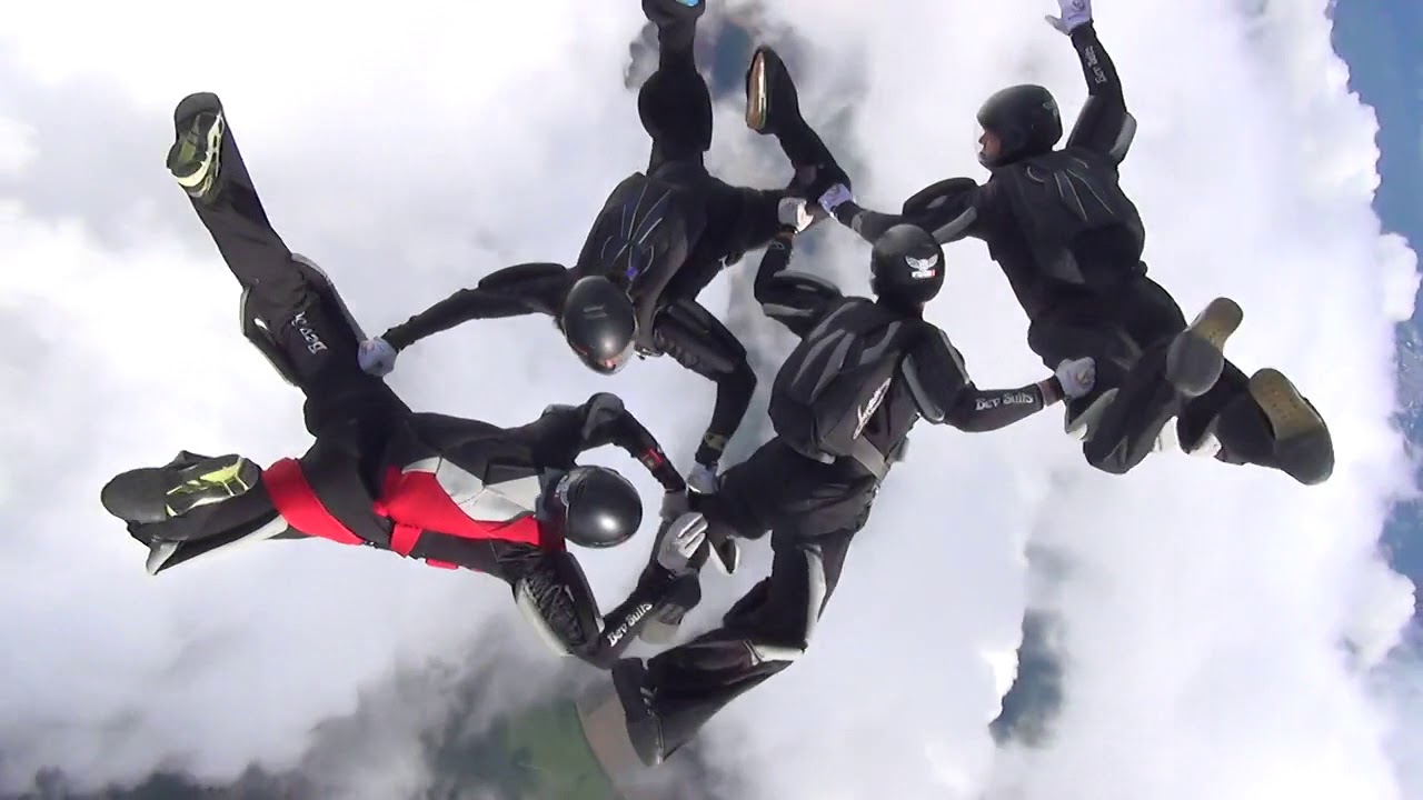 Rd 3 - 410 4-Way Formation Skydiving - Sweden - C4 - Saarlouis WC & EC ...
