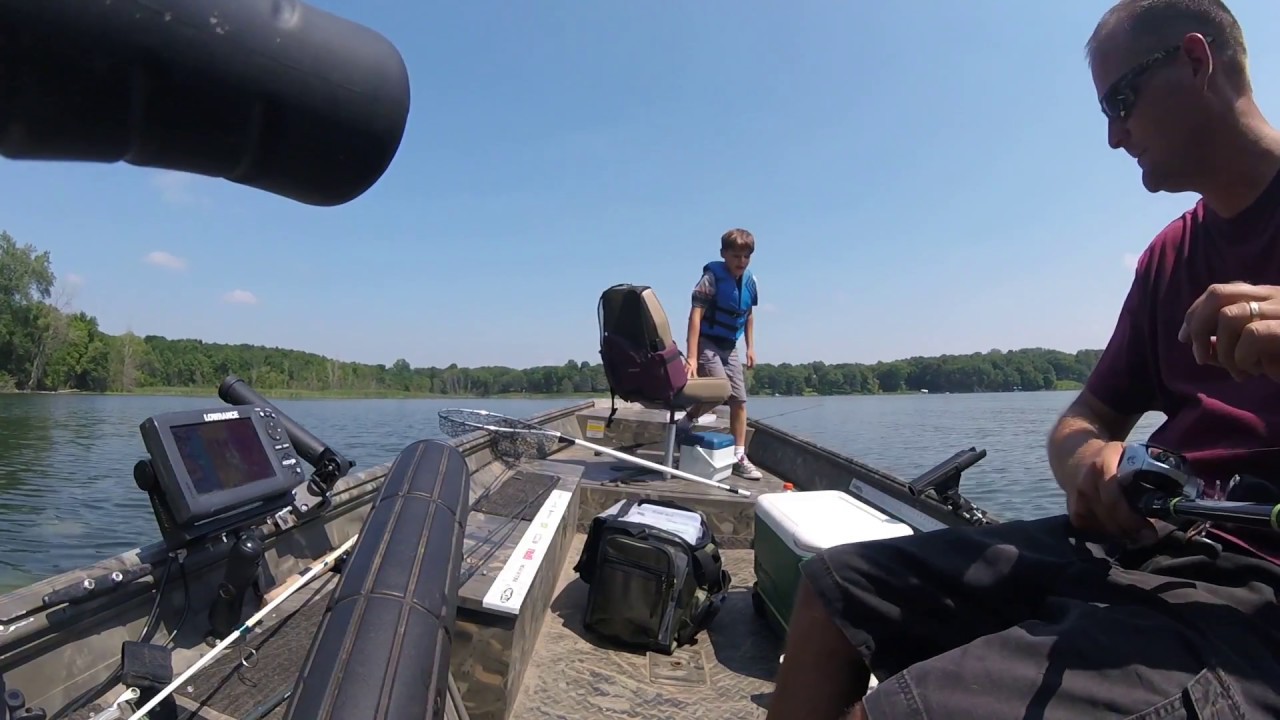 Fishing With Drake - D and D Outdoor Adventures Episode #1 - YouTube