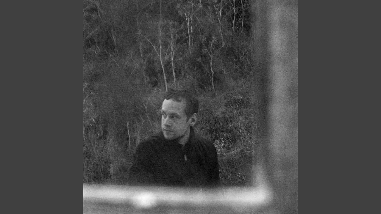 Les Ruines - YouTube