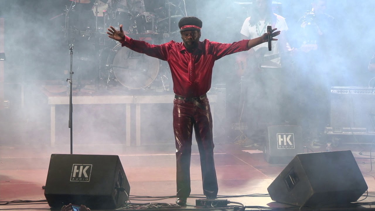 Delroy Williams With The Robotiks Mixed by Mad Professor @ Sunshine ...