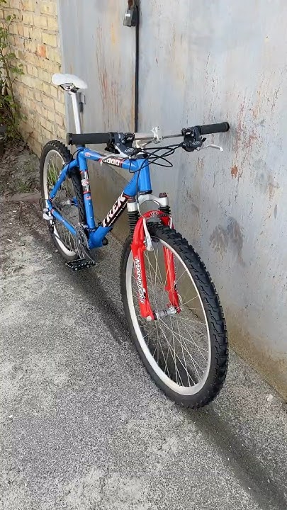 Vintage 1999 Trek 8000 SL - YouTube