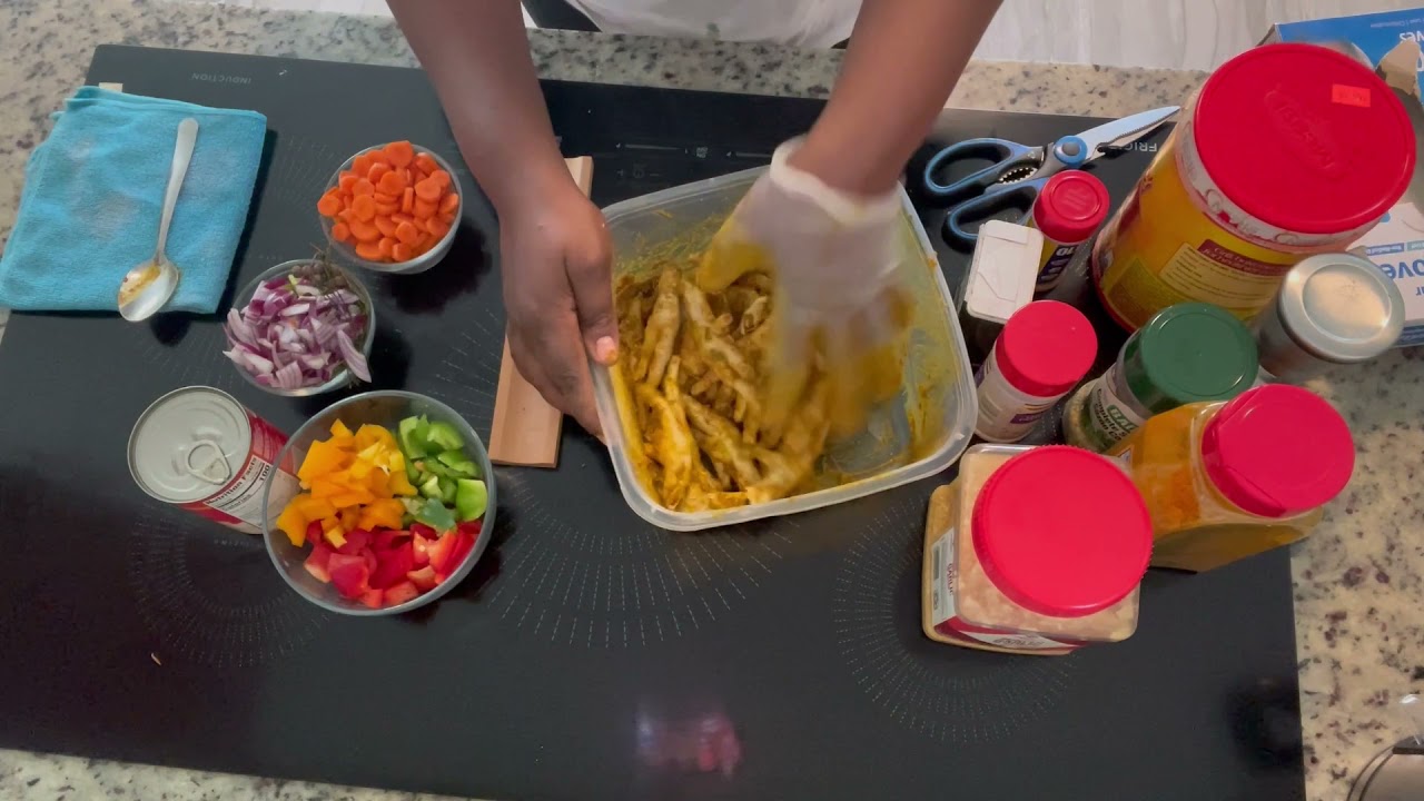 How to cook A Real Jamaican curry Chicken foot with Butter Beans and ...