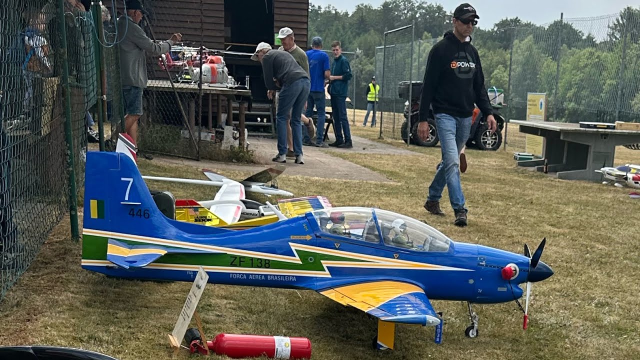 Tucano Turbo prop rc jet 🔥 Mfc Hochwaldschwalbe - YouTube