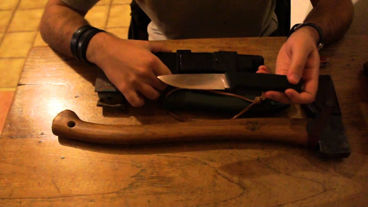 My bushcraft tool kit - YouTube