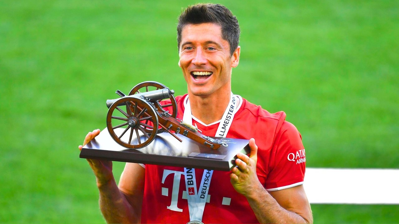 Lewandowski's Record-Breaking Season with 41 Goals - YouTube